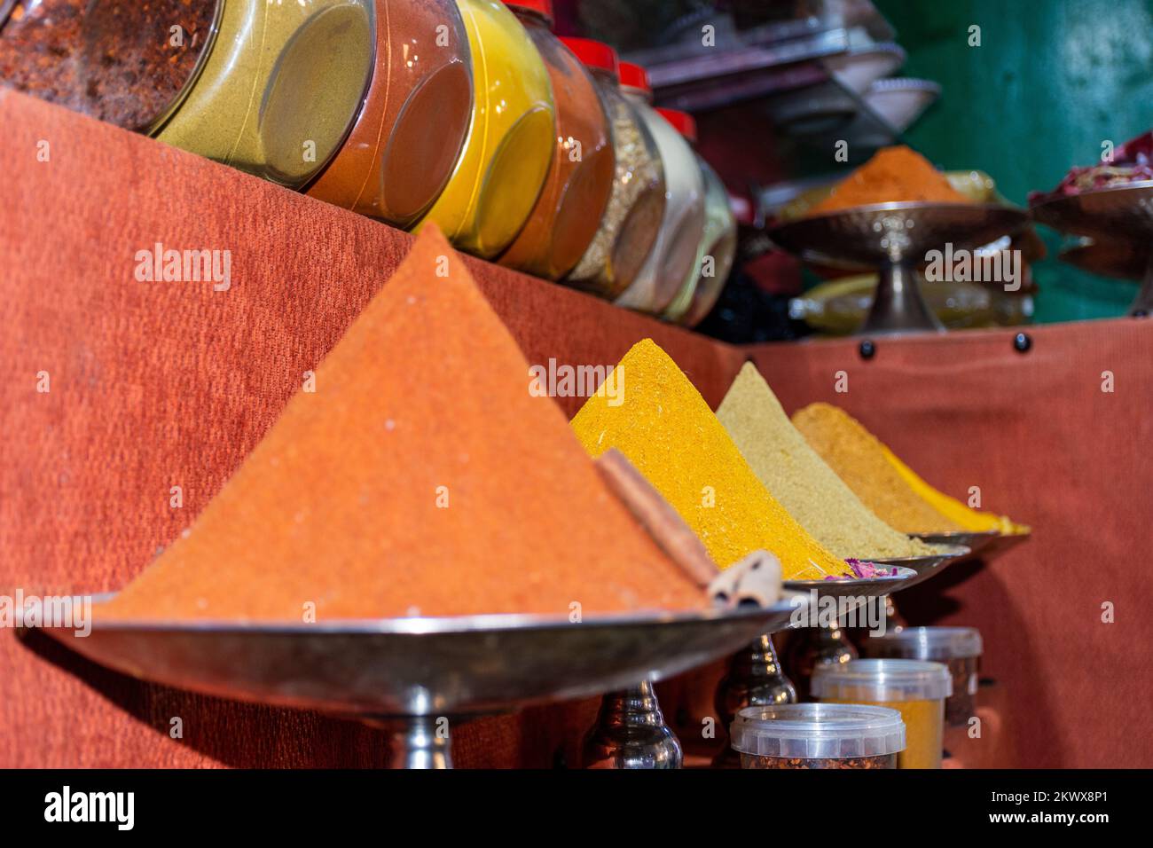 Arabic spices hi-res stock photography and images - Alamy