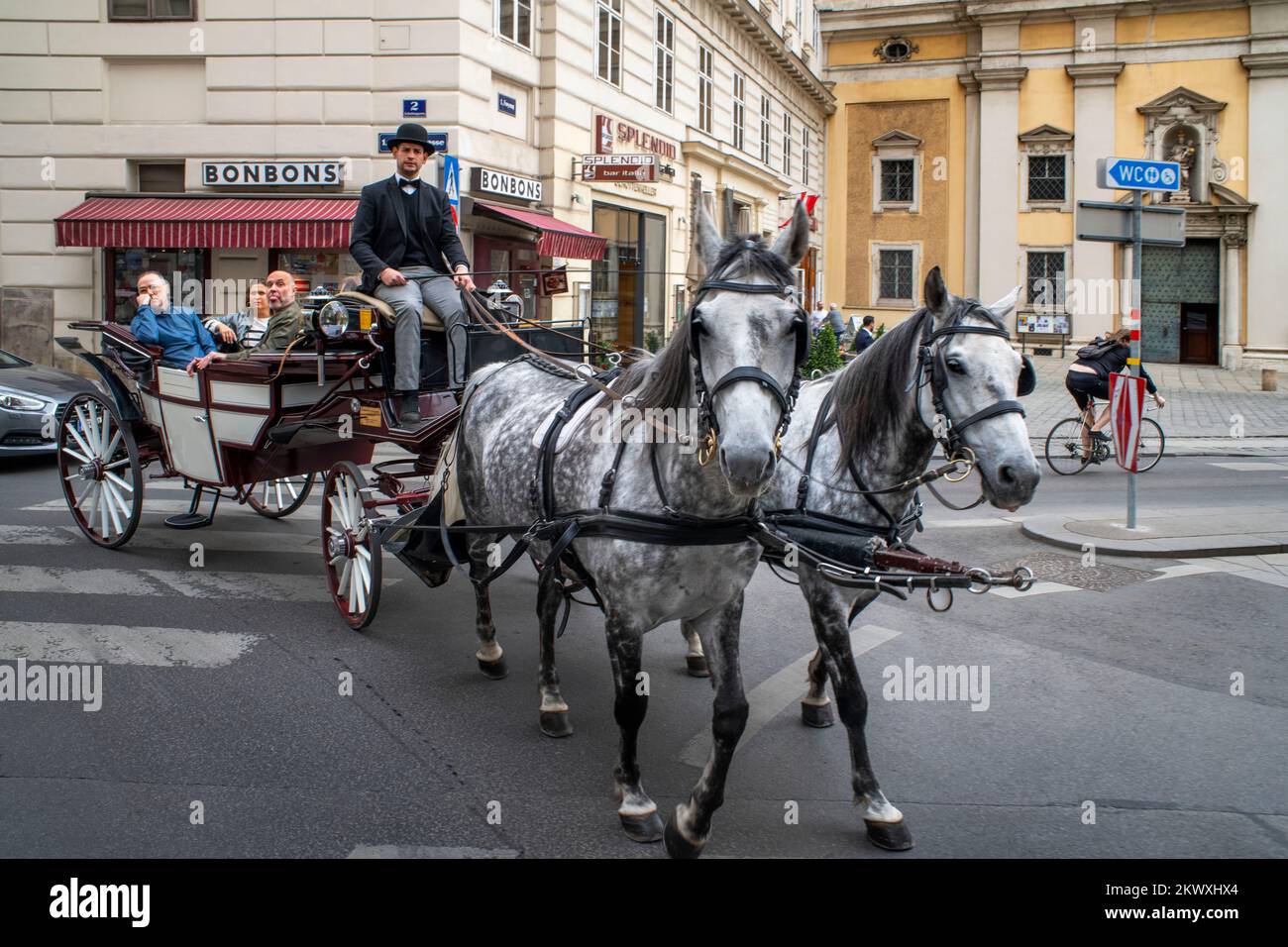 Vienna Fiaker, horse drawn carriage in the city center of Vienna ...