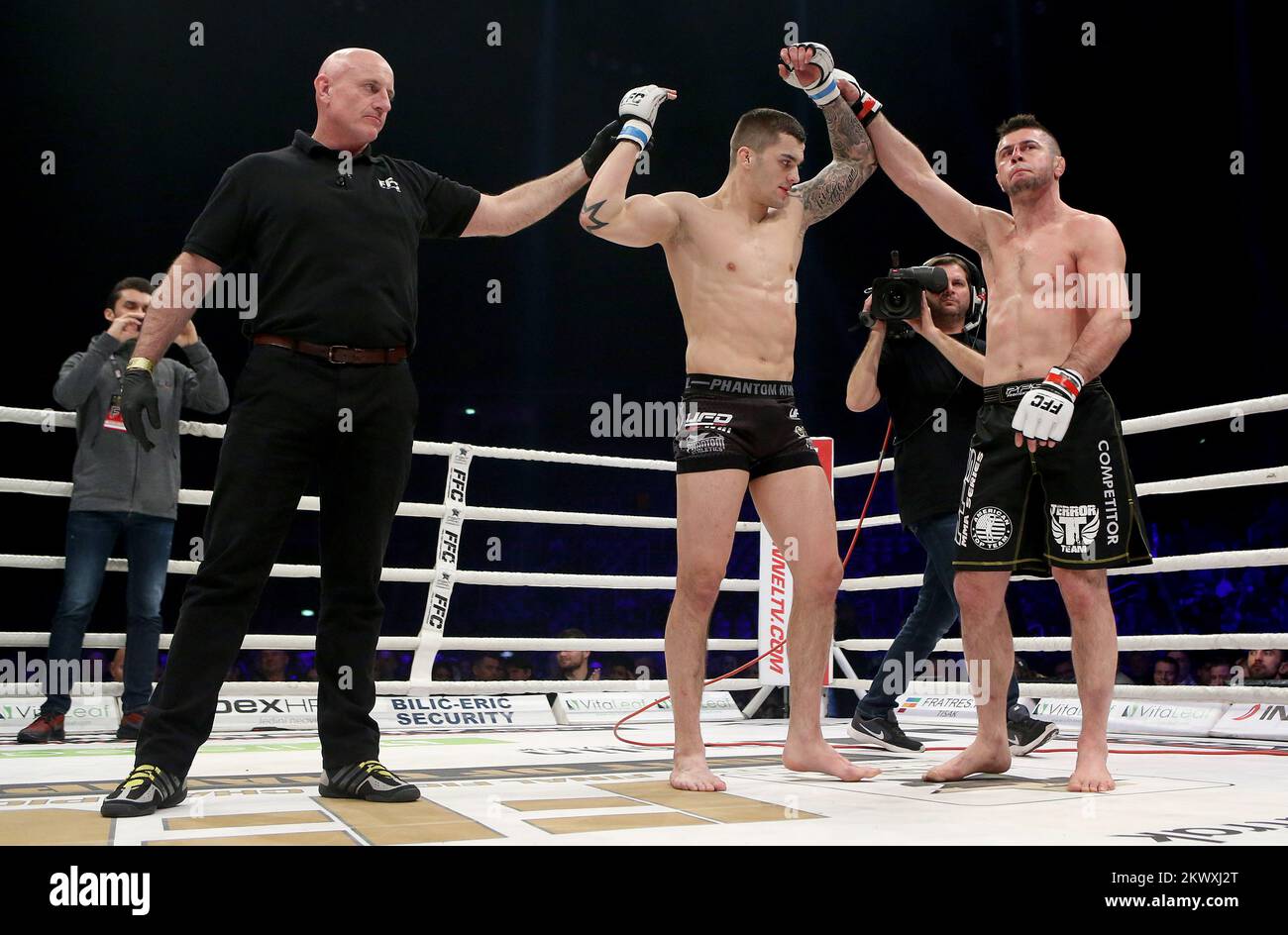 Night of Champions with 22 fighters in matches were fighting according ...