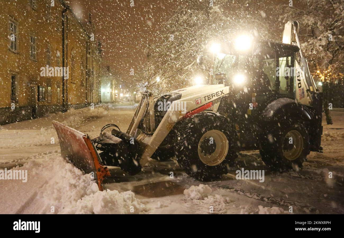 Heavy snow covered the streets with 10 centimeters of snow. Photo ...