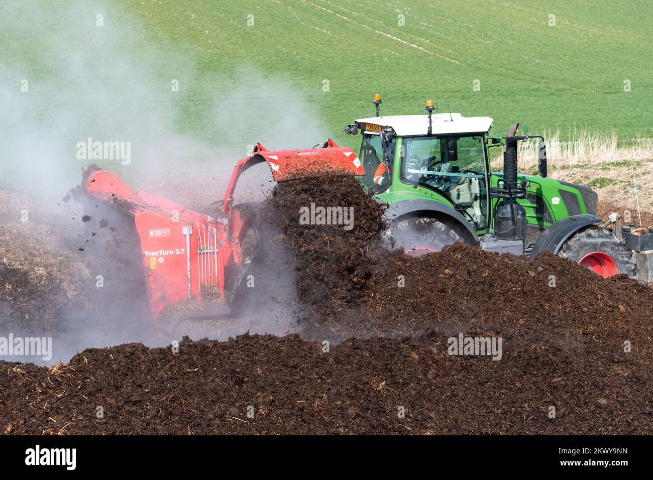 Manure piles hi-res stock photography and images - Alamy