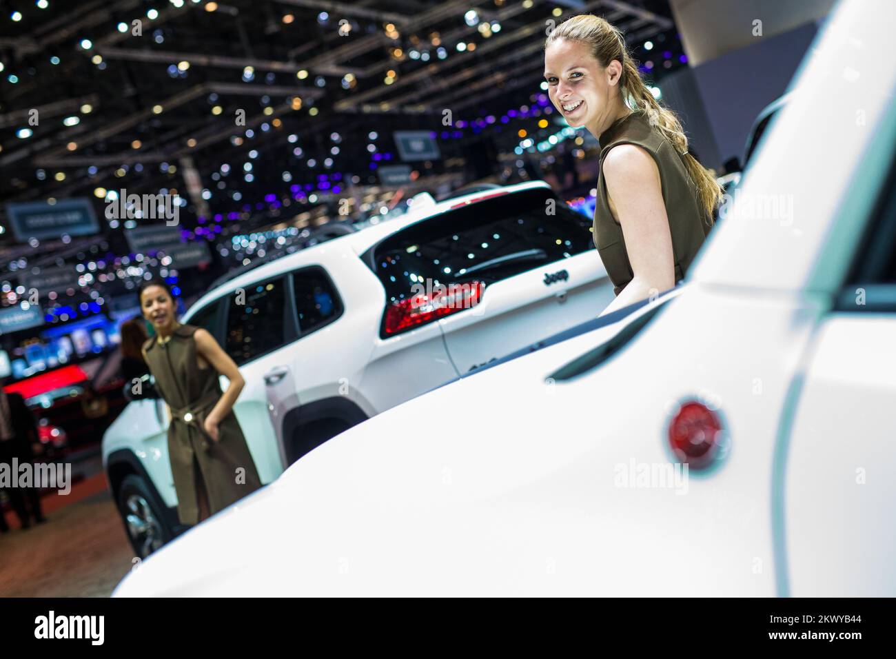 Car show hostess hi-res stock photography and images - Alamy