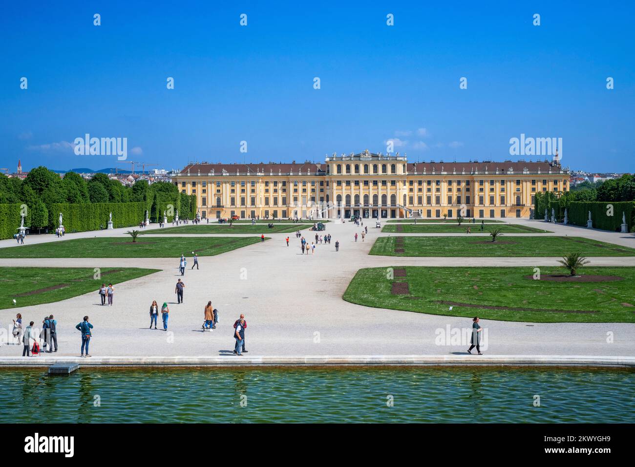 Gardens in Schloss Schoenbrunn Palace, Vienna, Austria. Schönbrunn ...