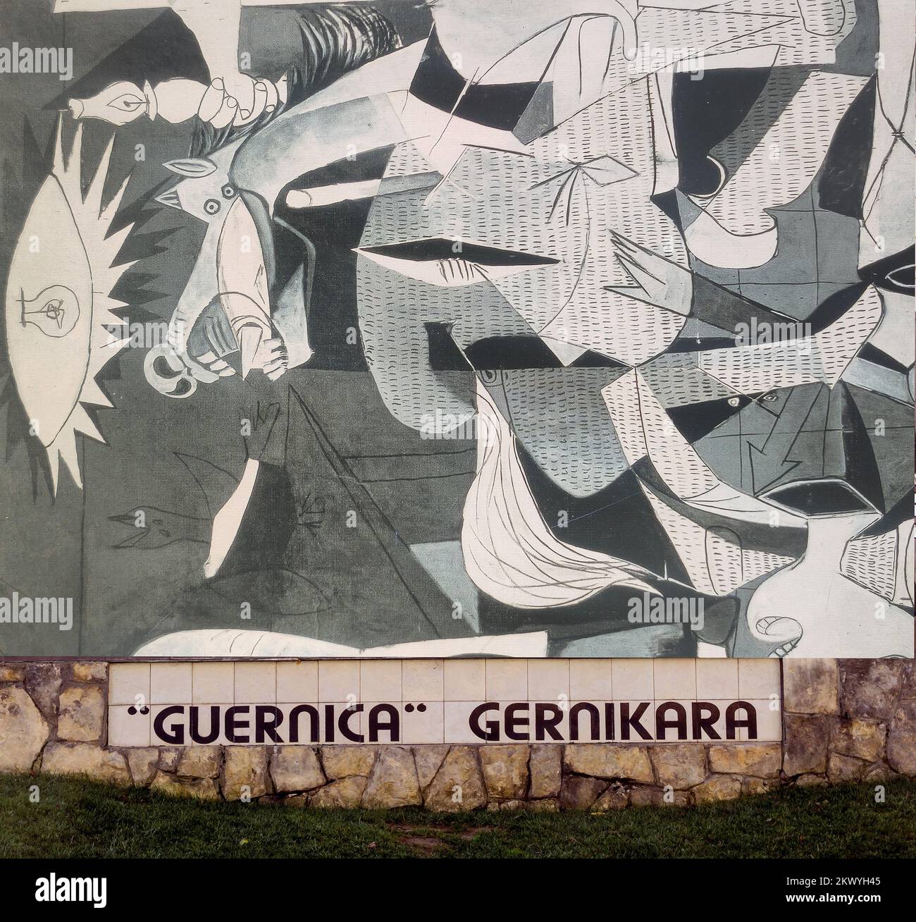 Pablo picasso painting horse hi-res stock photography and images - Alamy