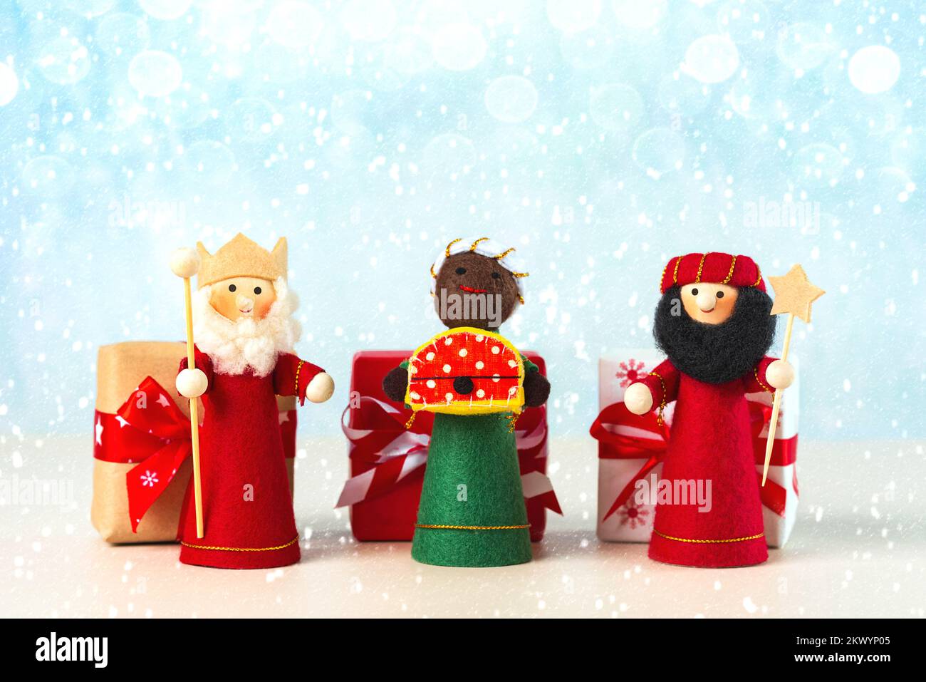 Nativity three wise men camel hi-res stock photography and images - Alamy