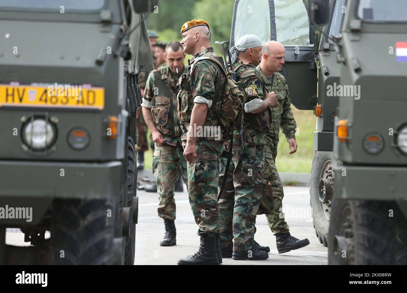 Ante gotovina hi-res stock photography and images - Alamy