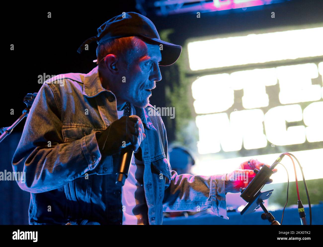 Michaels fortress summer stage birthday stereo mcs hi-res stock ...