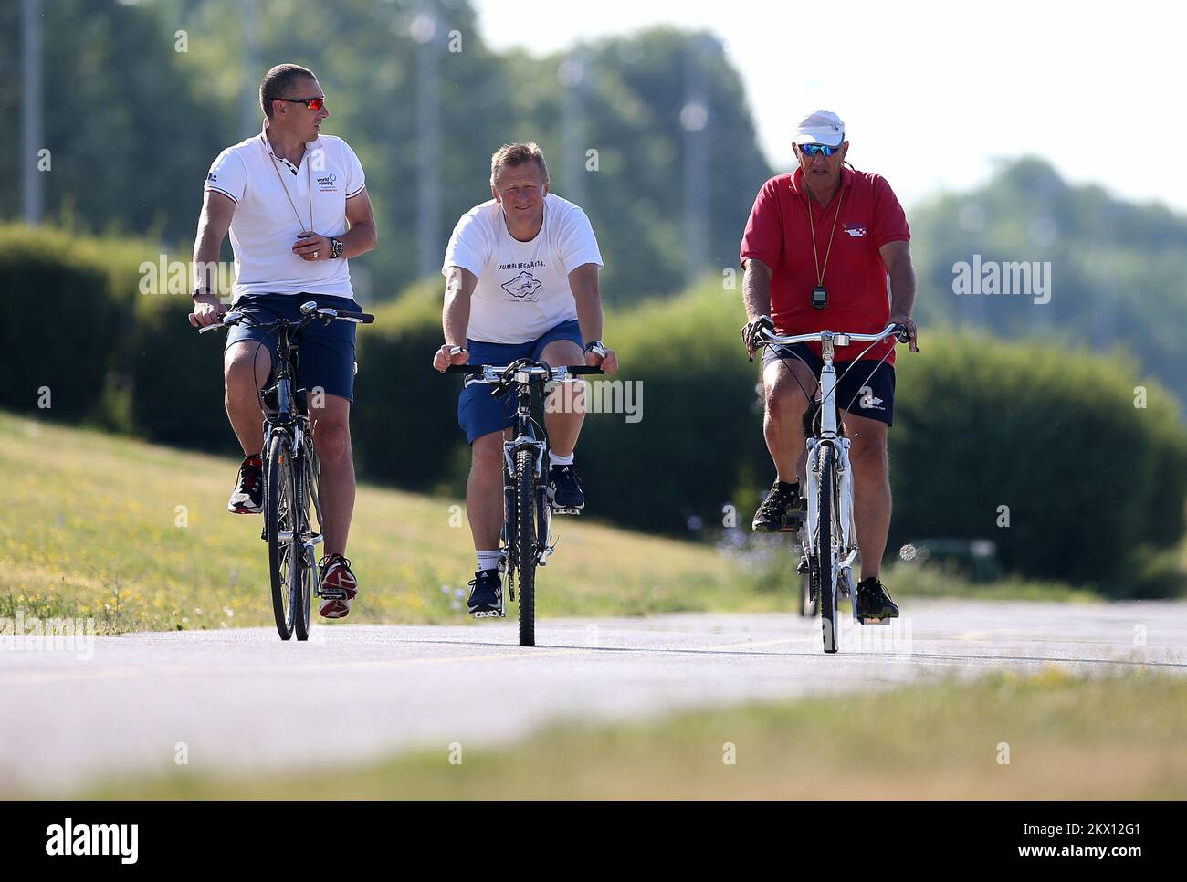 Croatian Olympic rowing champions, Martin and Valent Sinkovic train ...