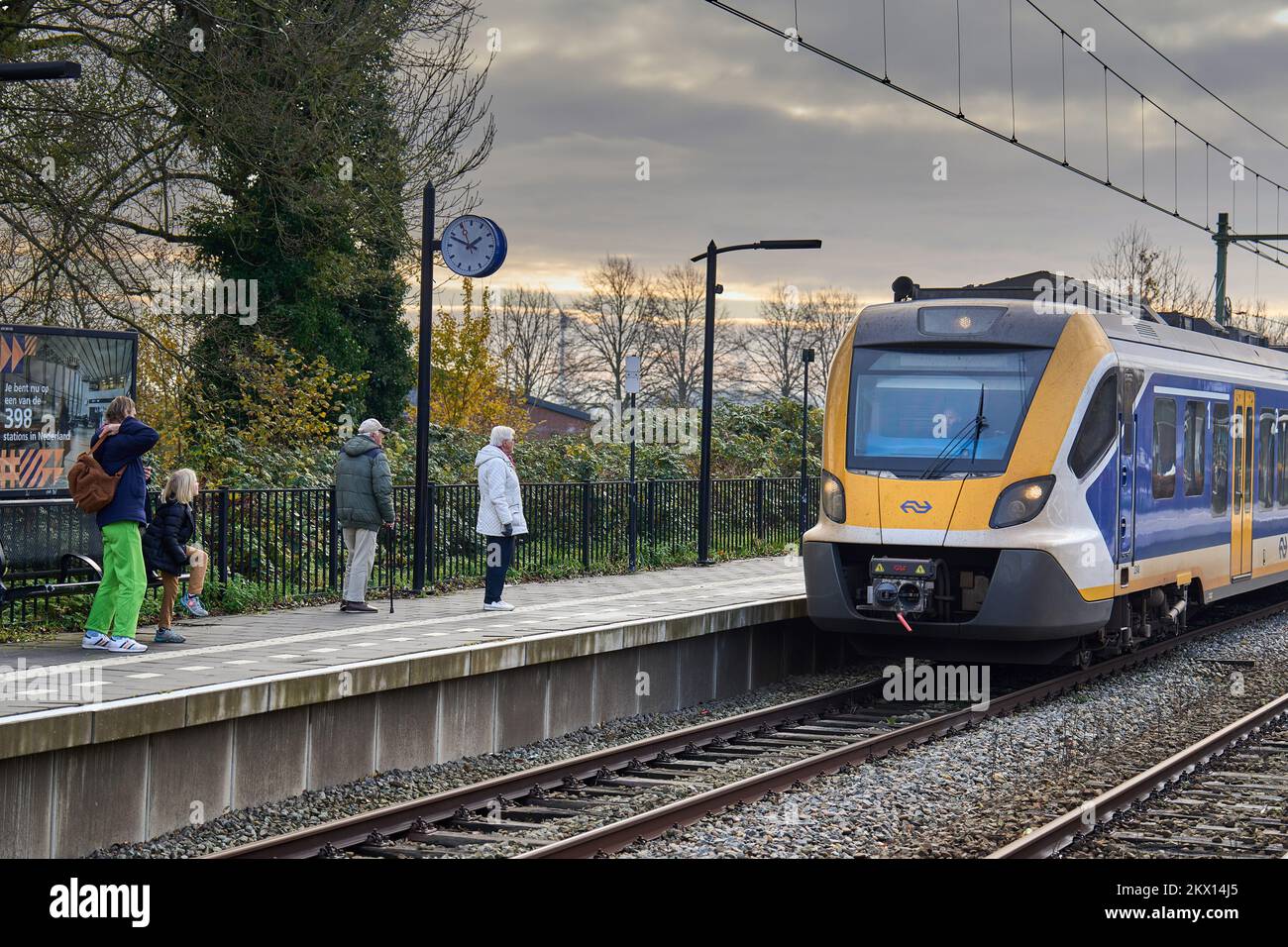 Treinrails hi-res stock photography and images - Alamy