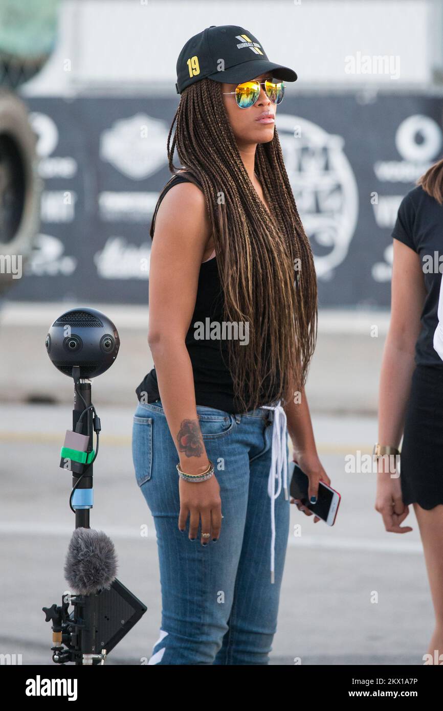 Eve jihan cooper hi-res stock photography and images - Alamy