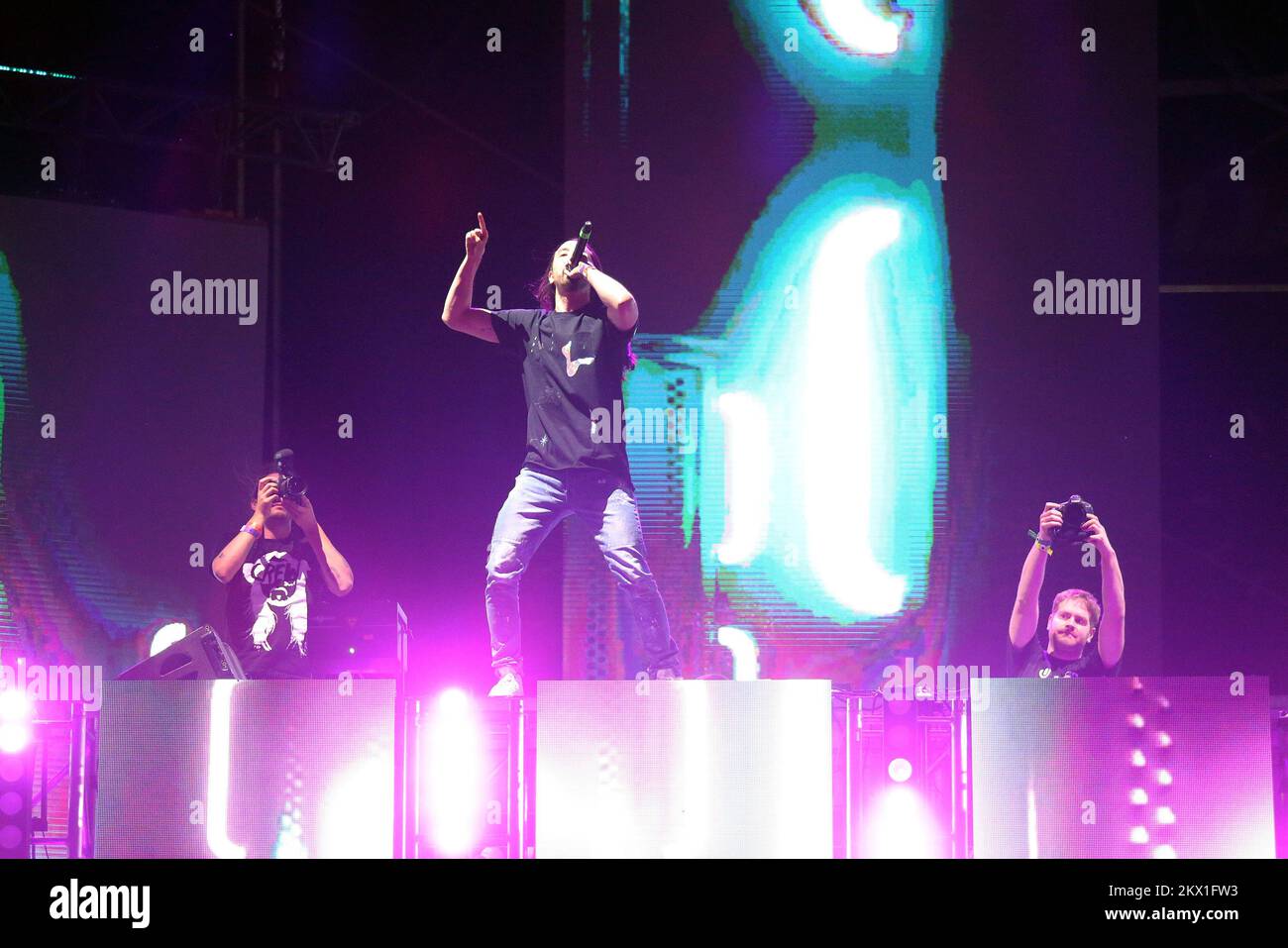 Ultra music festival 2017 hi-res stock photography and images - Alamy