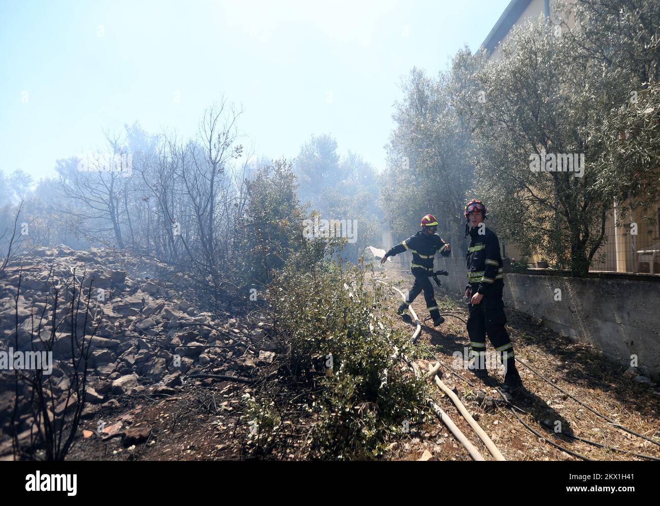 16.07.2017., Brodarica - Fire broke out at Brodarica place. Citizens ...