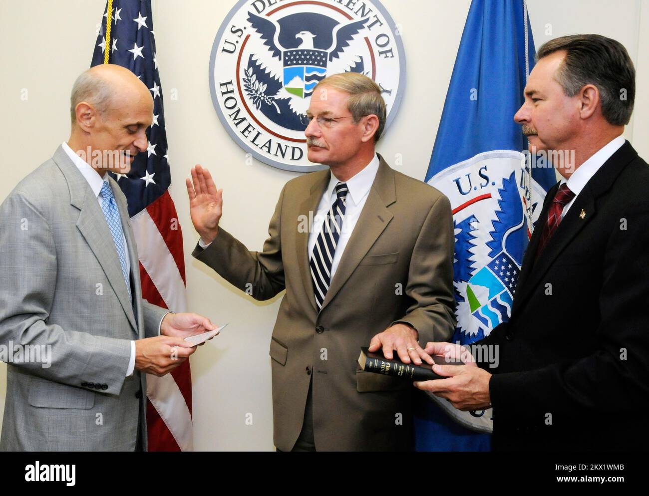 Headquarter activities hi-res stock photography and images - Alamy