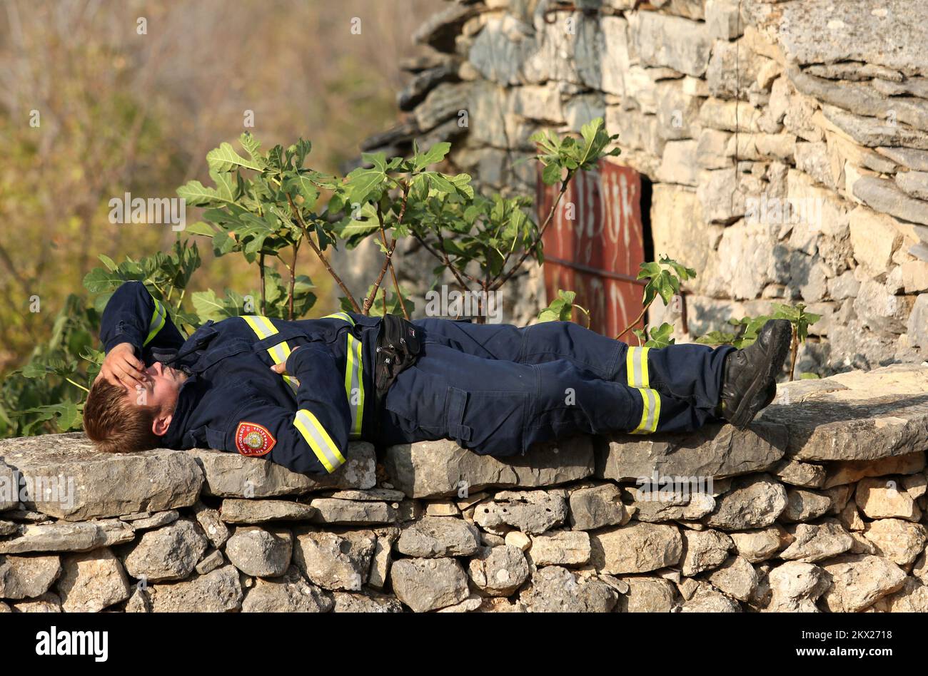 Resting after firefighting hi-res stock photography and images - Alamy