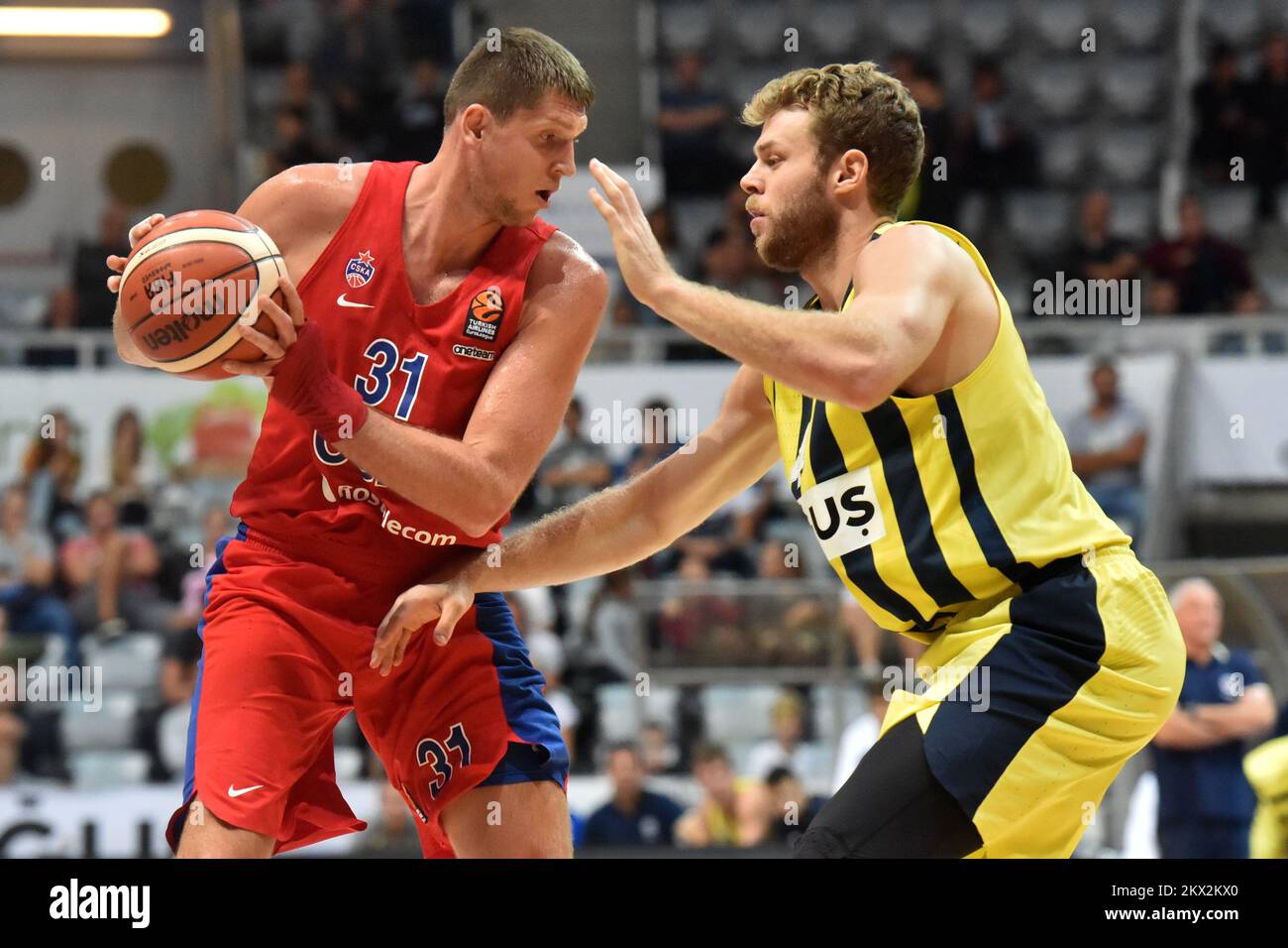 Jason thompson hi-res stock photography and images - Alamy