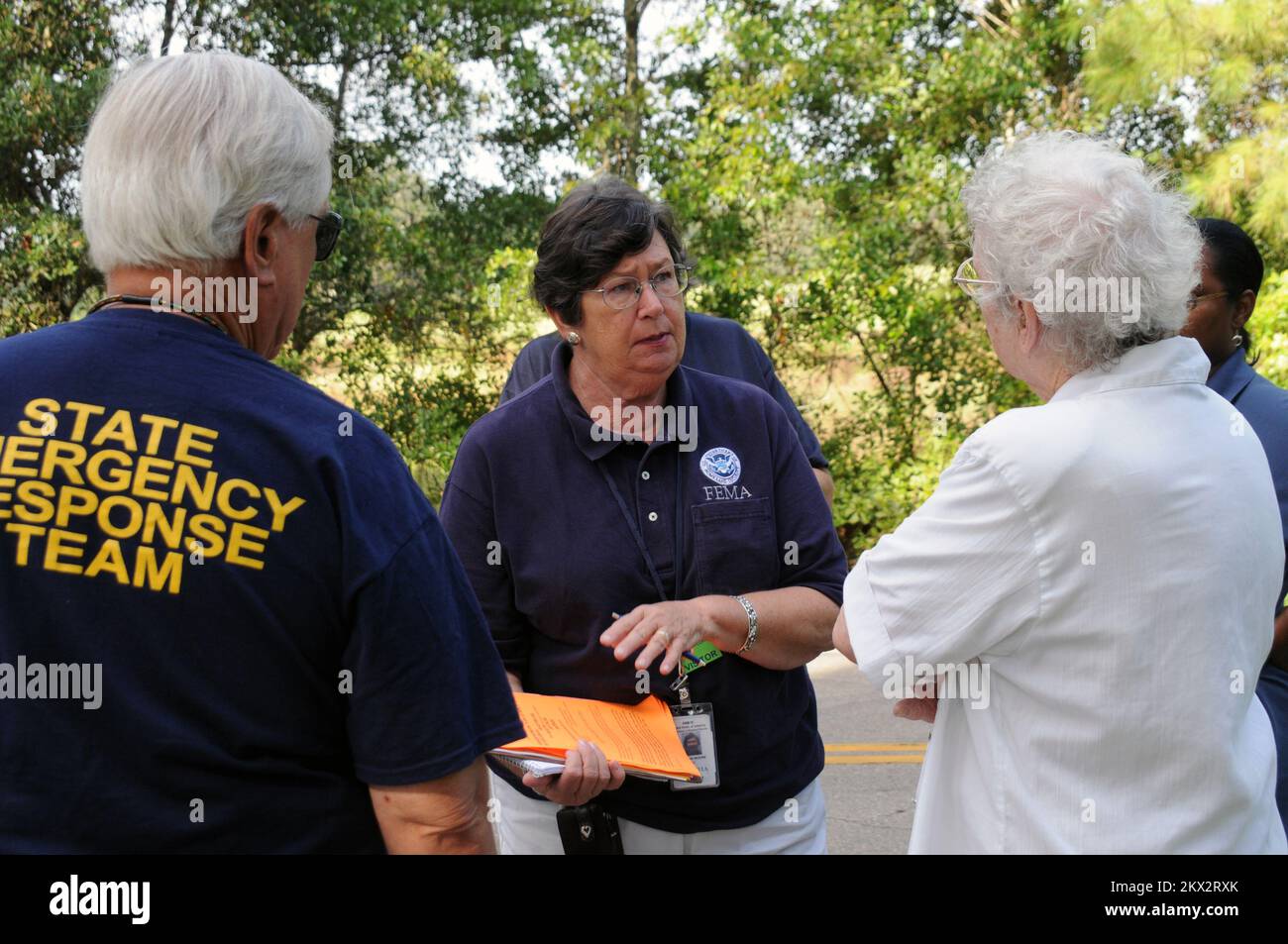 Emergency cr hi-res stock photography and images - Alamy