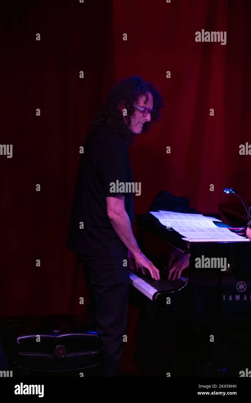 David chesky hi-res stock photography and images - Alamy