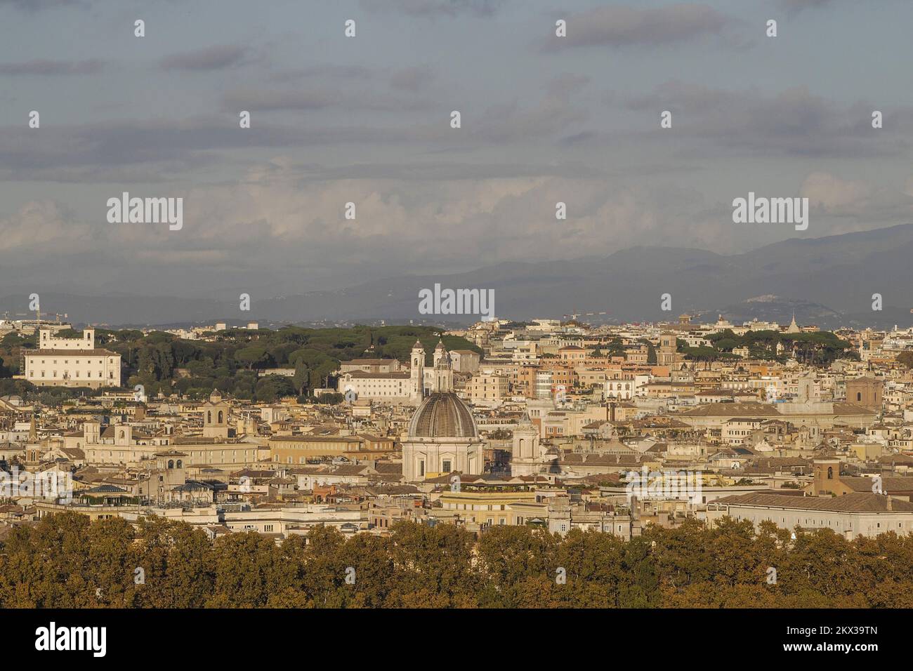 Gianicolo, the janiculum hill basilica hi-res stock photography and ...