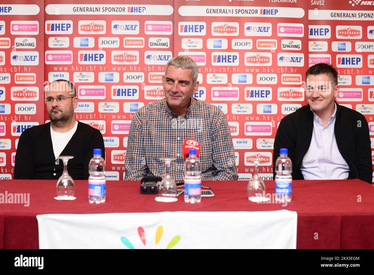 Croatian national basketball team hi-res stock photography and images ...