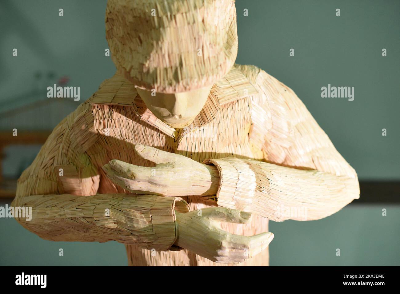 15.11.2017., Croatia, Podturen - Tomislav Horvat makes sculptures from ...