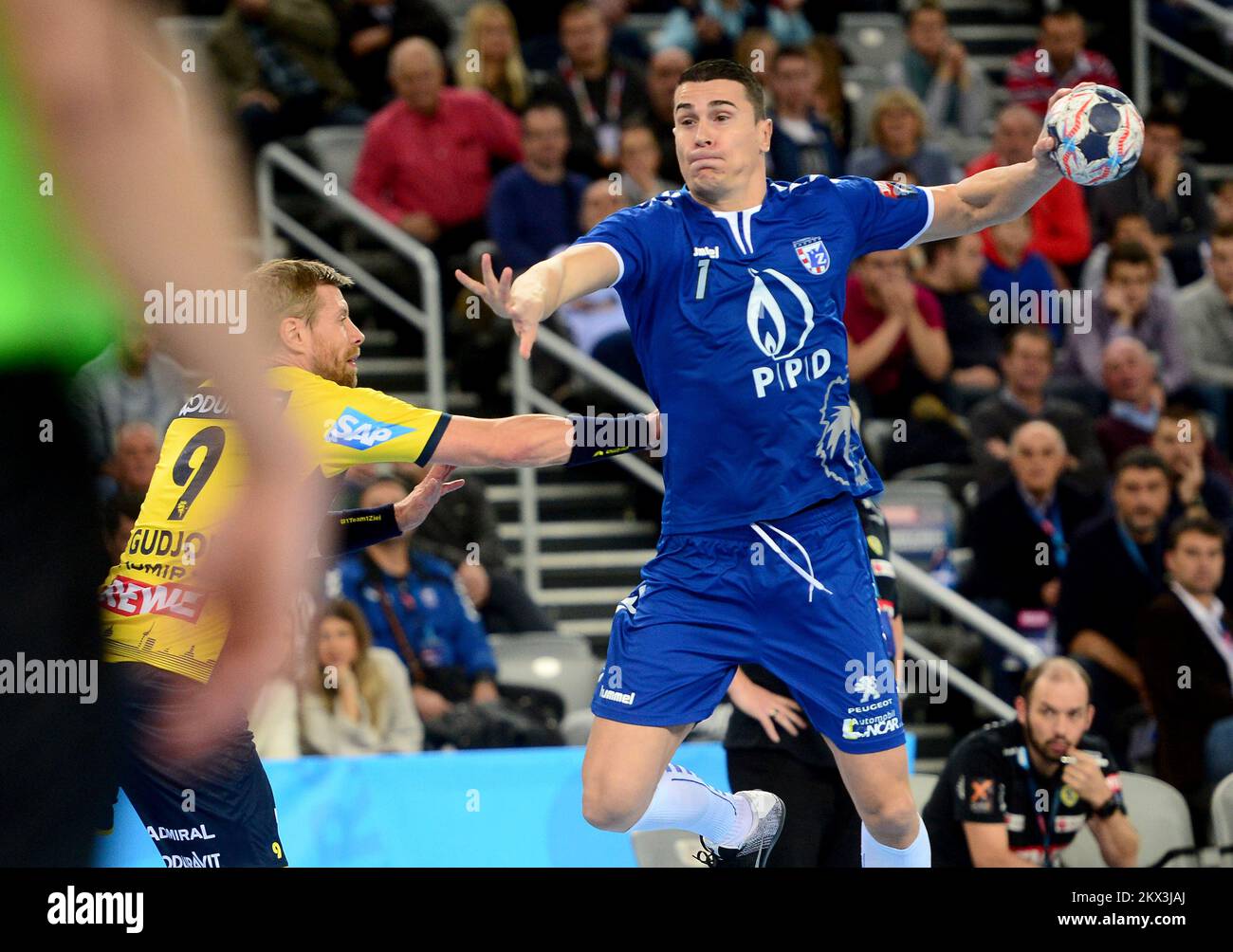 29.11.2017., Arena Zagreb, Zagreb, Croatia - VELUX EHF Champions League ...
