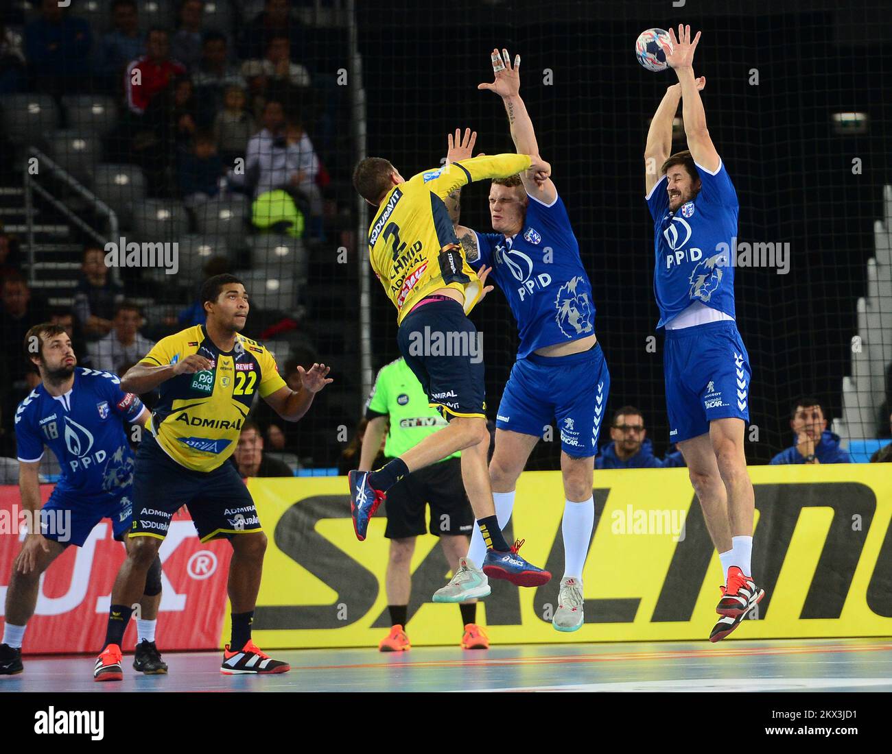 29.11.2017., Arena Zagreb, Zagreb, Croatia - VELUX EHF Champions League ...