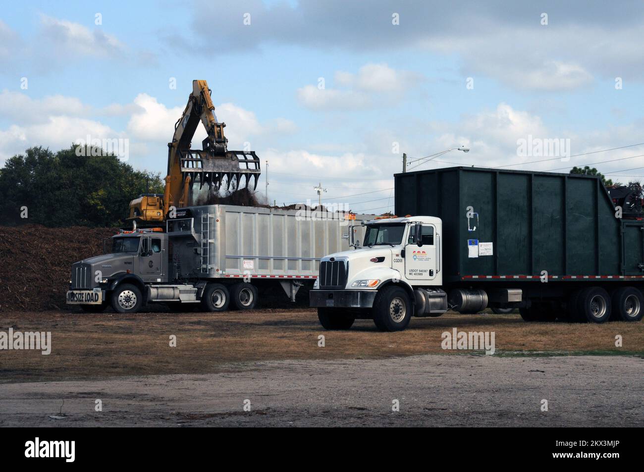 Recovery trucks hi-res stock photography and images - Alamy