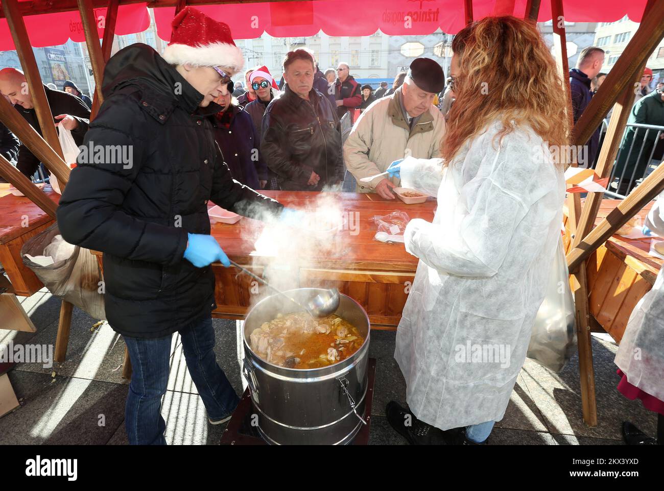 24.12.2017., Zagreb - On the eve of Christmas on the square Ban Josip ...