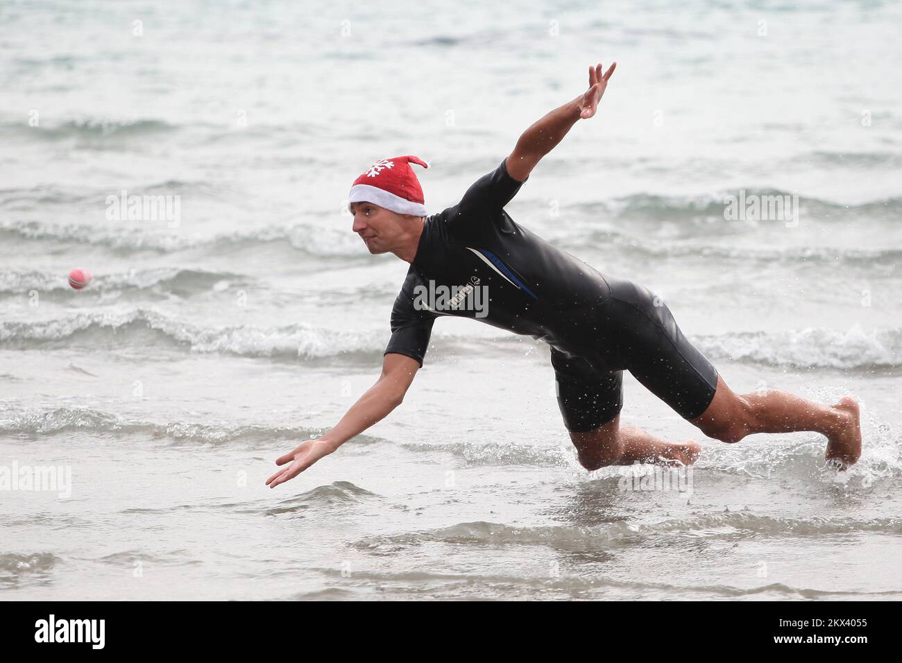 26.12.2017., Split - Despite cold and windy weather people are playing ...