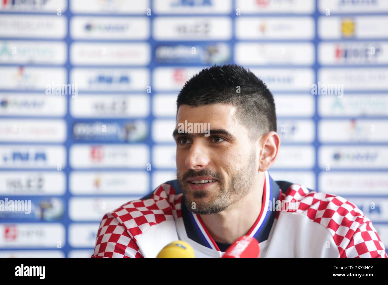 Croatian handball team hi-res stock photography and images - Alamy