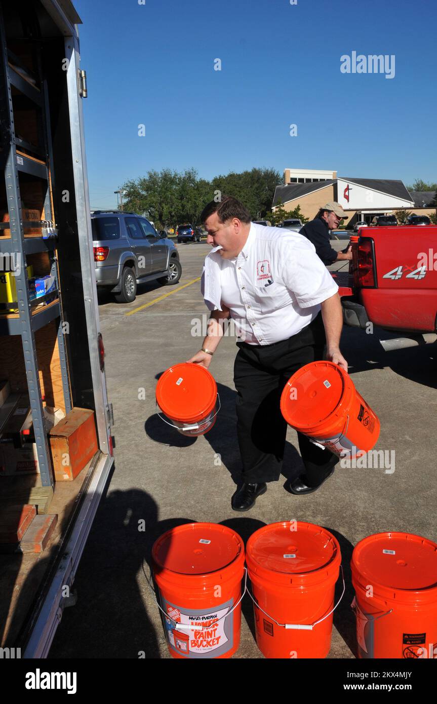 Texas disaster relief hi-res stock photography and images - Alamy