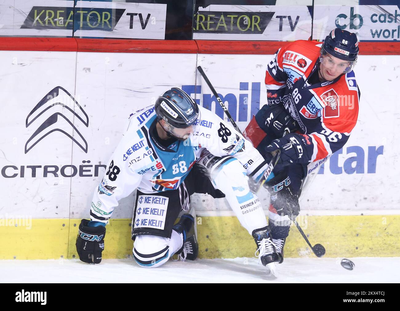 Dan dasilva hi-res stock photography and images - Alamy