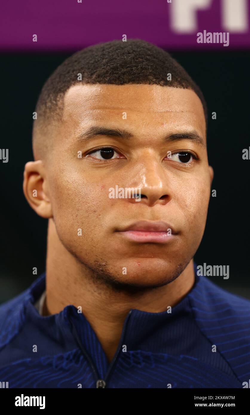 Qatar education city stadium hi-res stock photography and images - Alamy