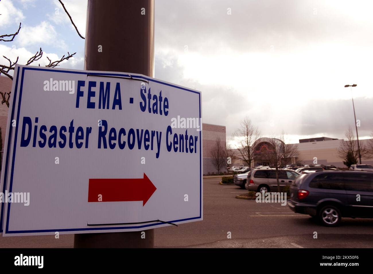Landslides and mudslides hi-res stock photography and images - Alamy