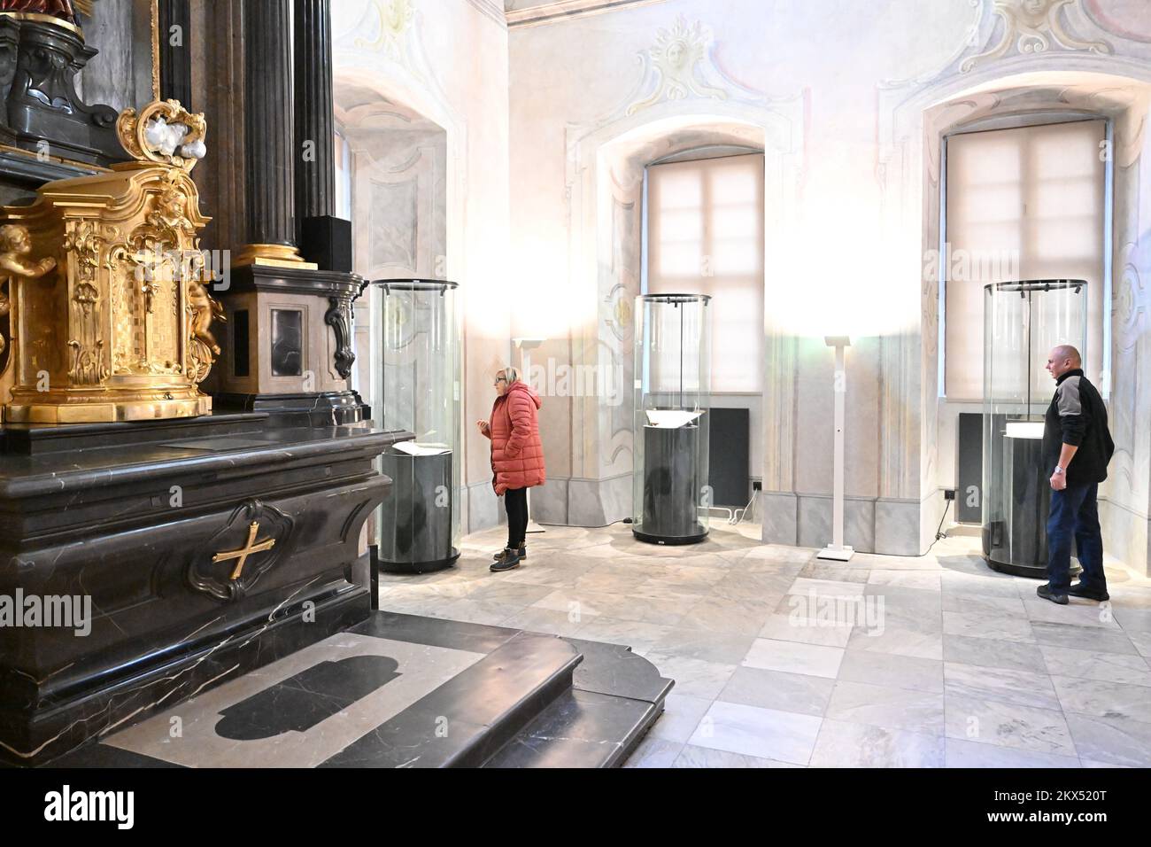 Petschek palace hi-res stock photography and images - Alamy