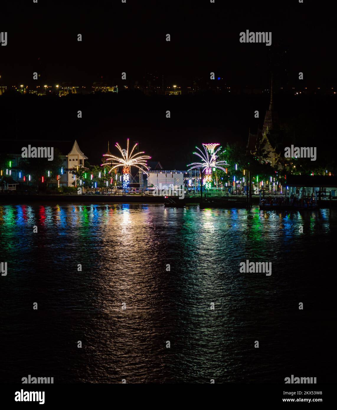 Bangkok, Thailand - 07 Nov 2022 : Riverside thai local temple is ...