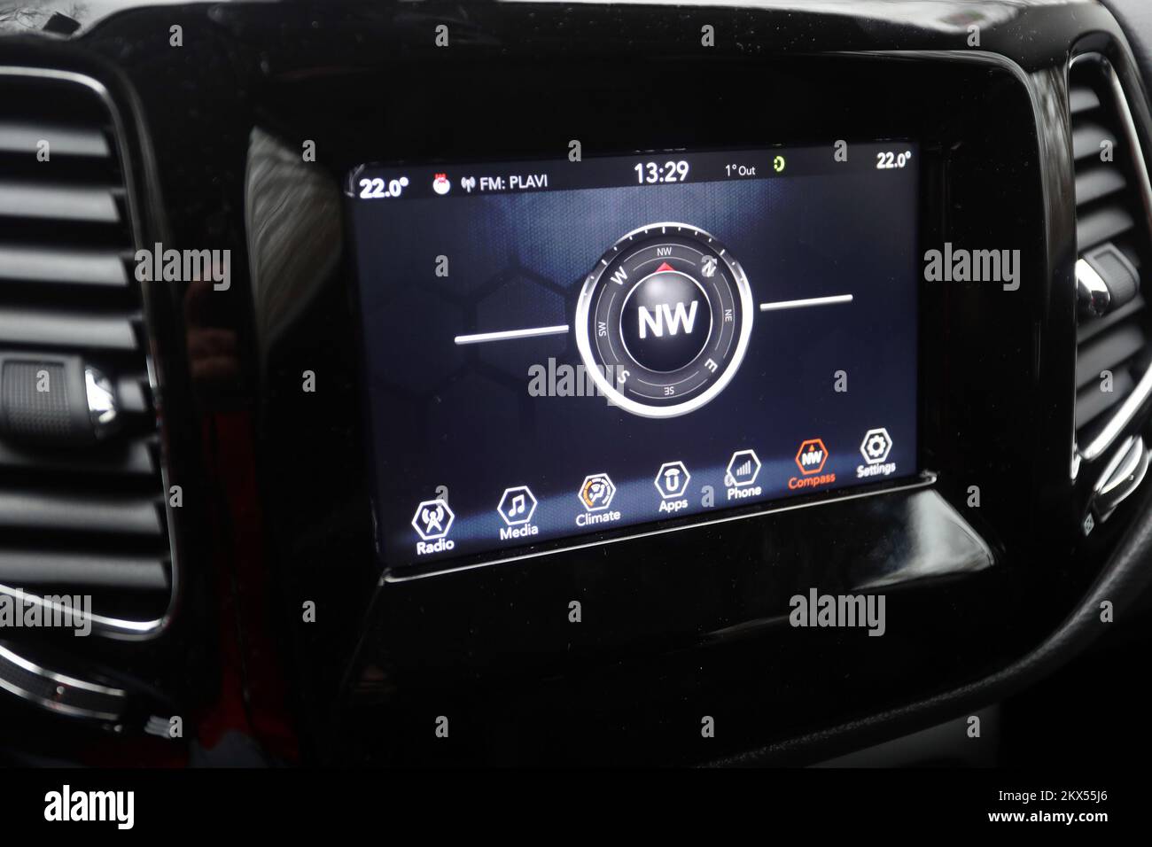 Jeep compas hi-res stock photography and images - Alamy