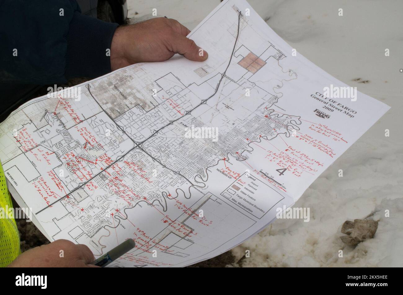 011040109-North Dakota Flooding Map of Fargo with pumping stat. North ...