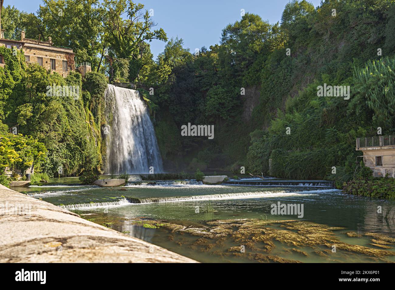 Isola del Liri (Italia) - Una piccola città medievale in provincia di ...
