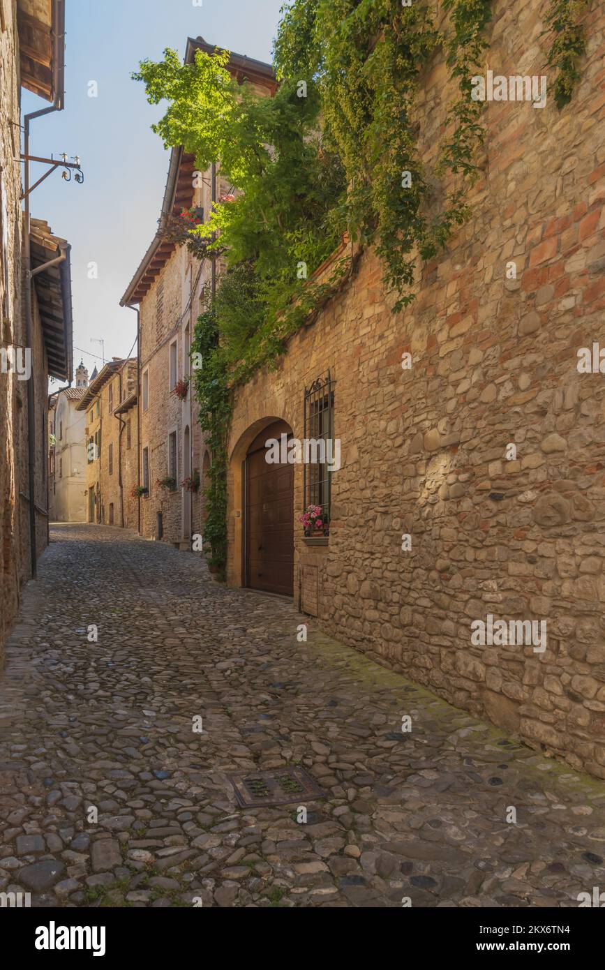 4° comune hi-res stock photography and images - Alamy