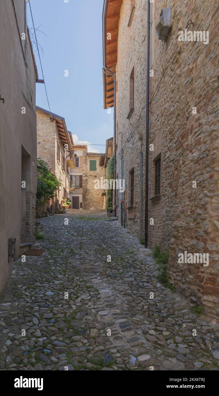 Villaggio centrale hi-res stock photography and images - Alamy