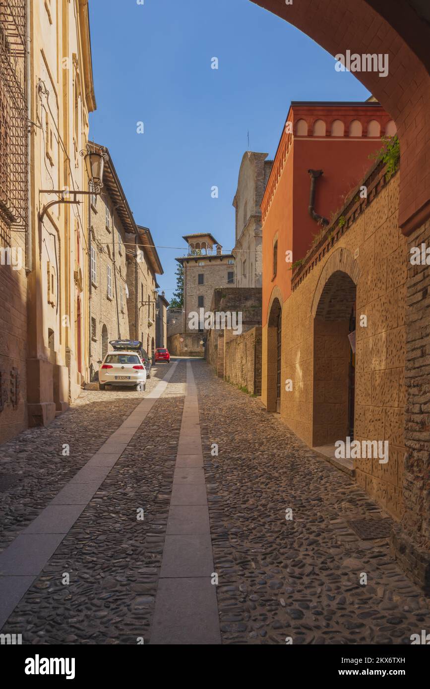 Villaggio centrale hi-res stock photography and images - Alamy