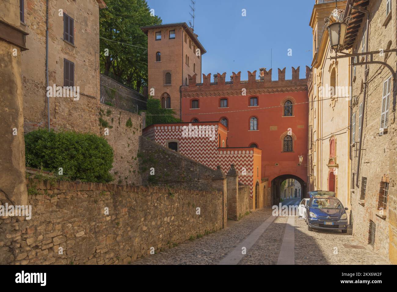 Cultura medievale hi-res stock photography and images - Alamy