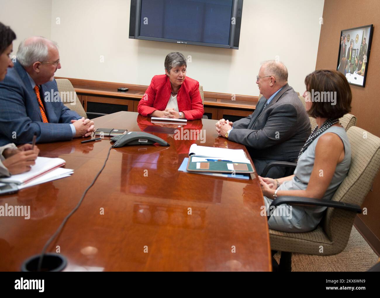 Beth armstrong hi-res stock photography and images - Alamy