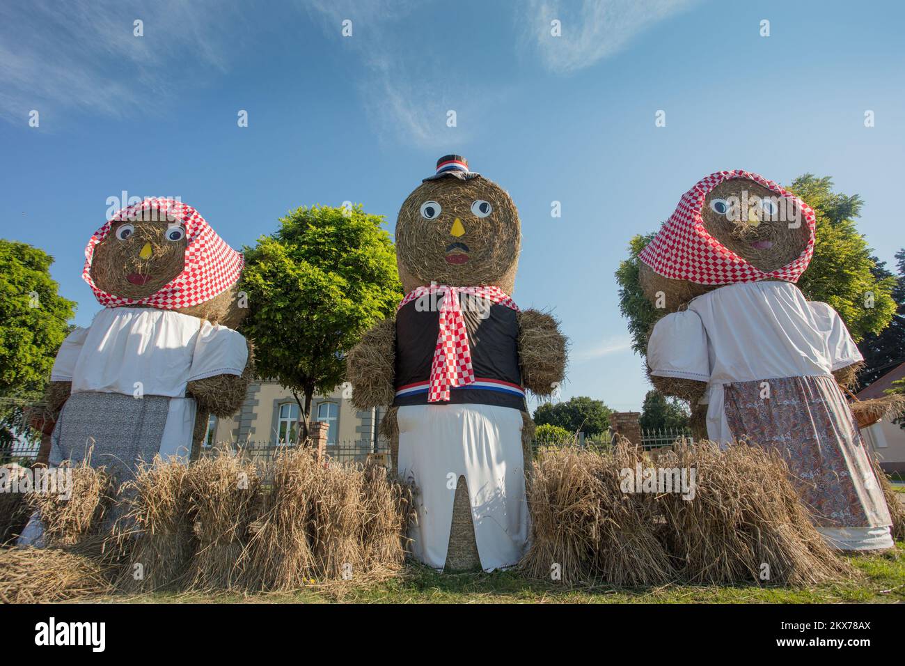 14.07.2018., Petrijevci - Straw sculptures for years have announced the ...