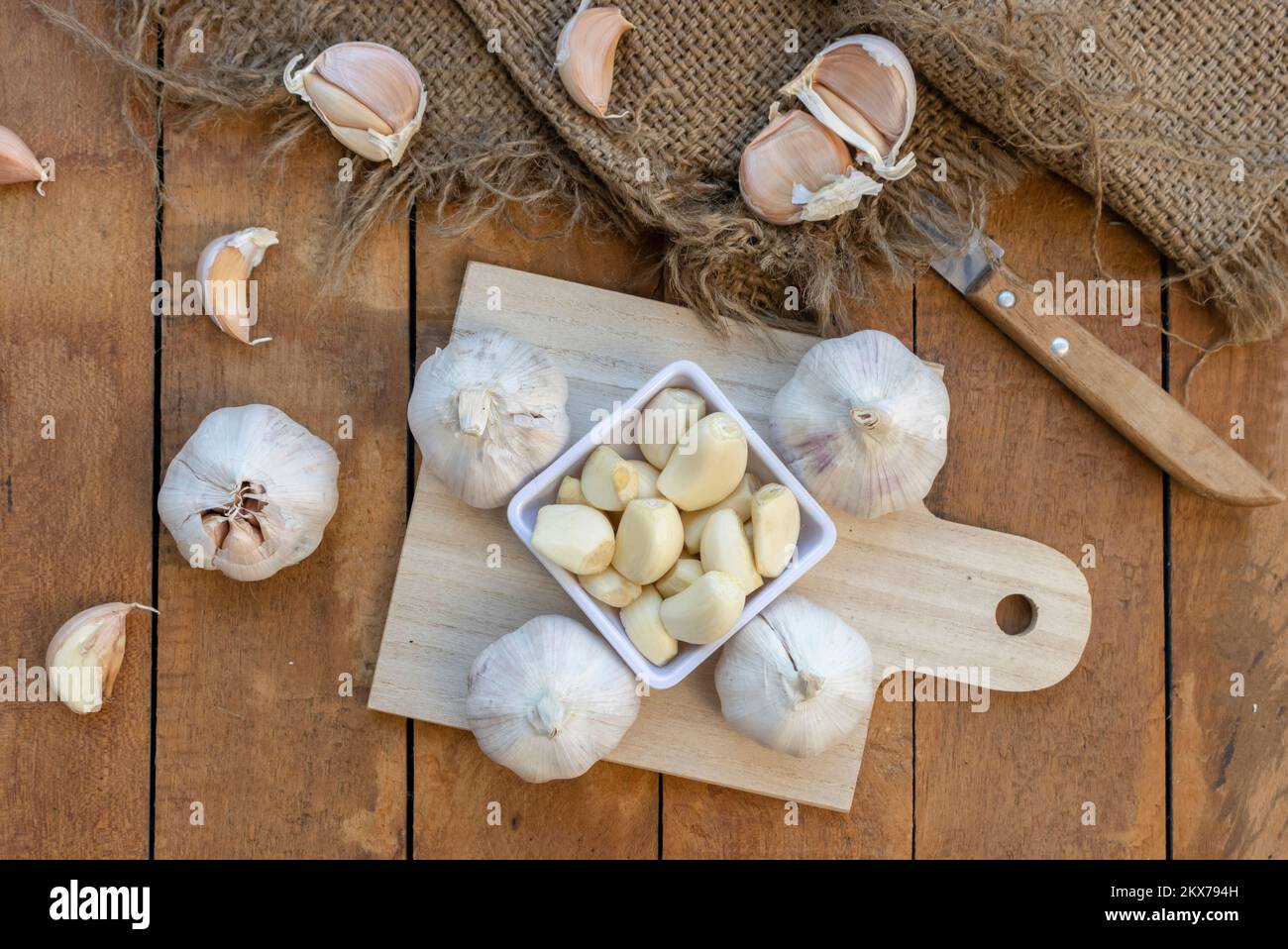 Garlic cross section close up hi-res stock photography and images - Alamy