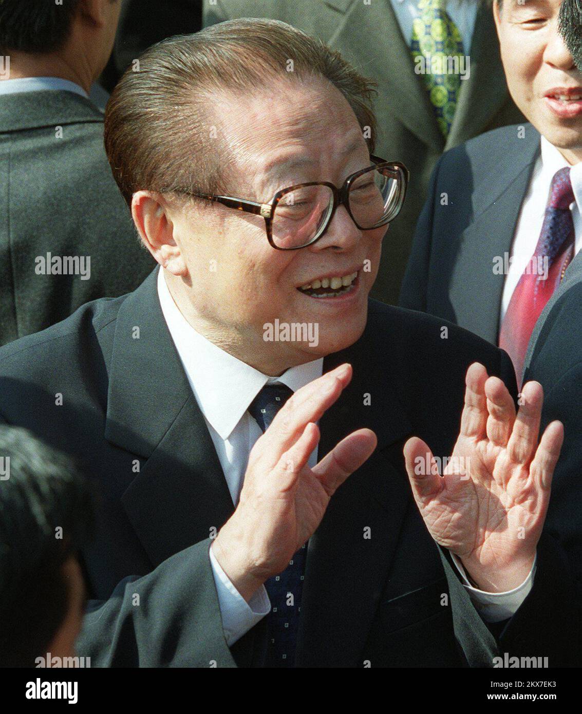 Chinese president Jiang Zemin visit Hac Sa Beach at Coloane Island ...