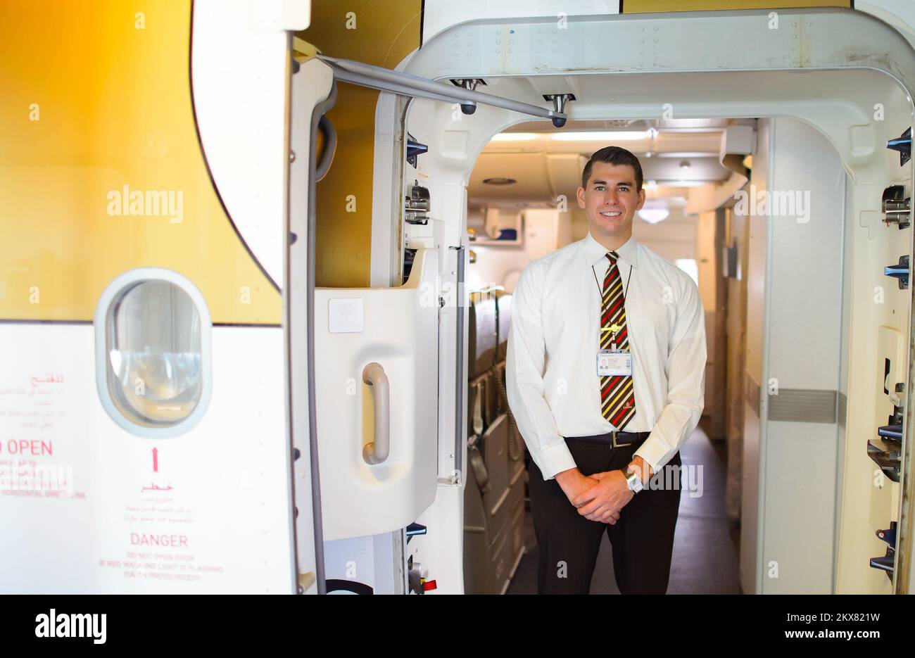Emirates cabin crew hi-res stock photography and images - Alamy