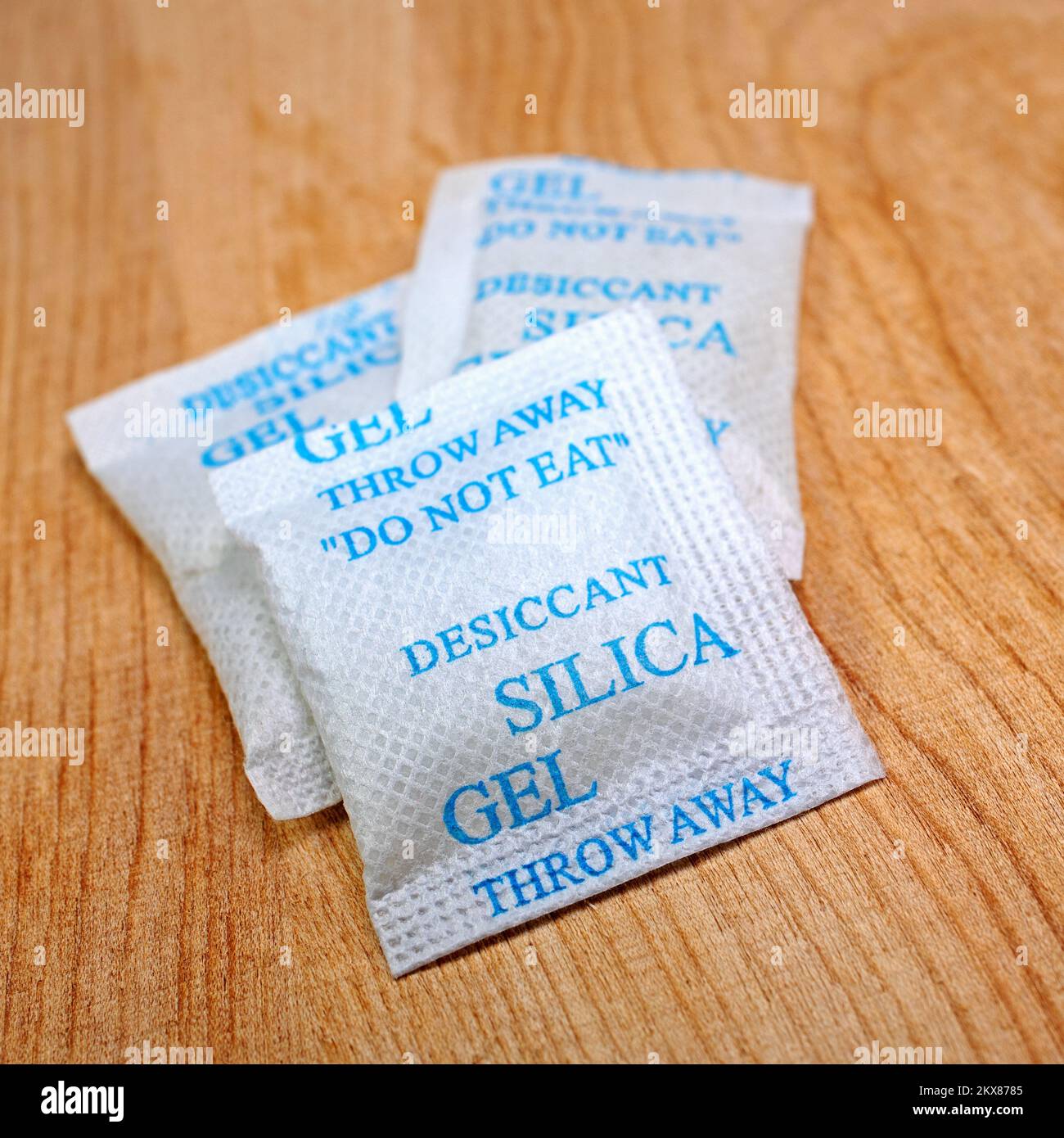 Silica gel hi-res stock photography and images - Alamy