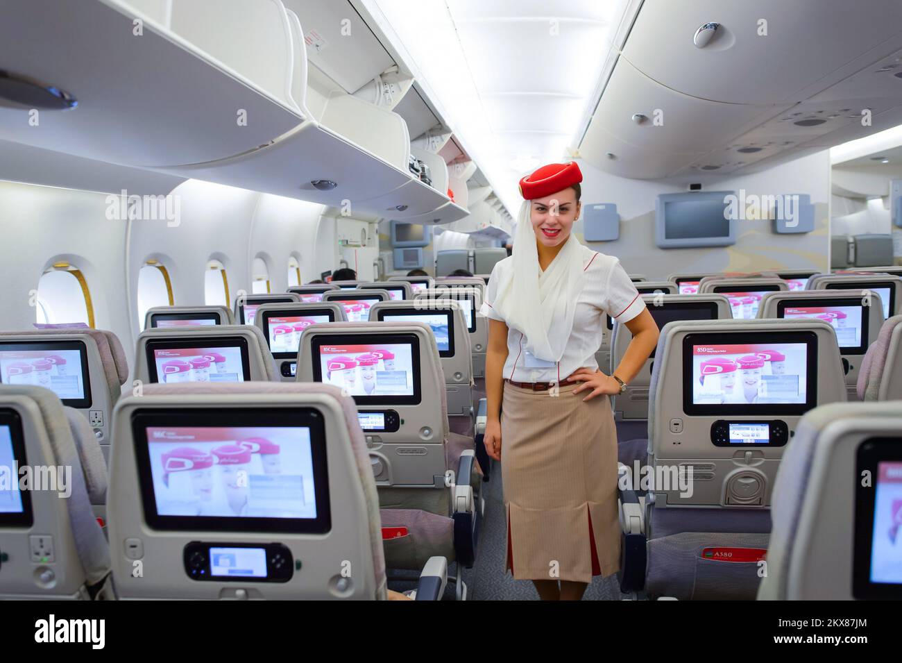 Emirates fly attendant hi-res stock photography and images - Alamy